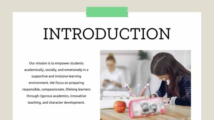 First Week of School. Free PowerPoint Template — SlidesCarnival